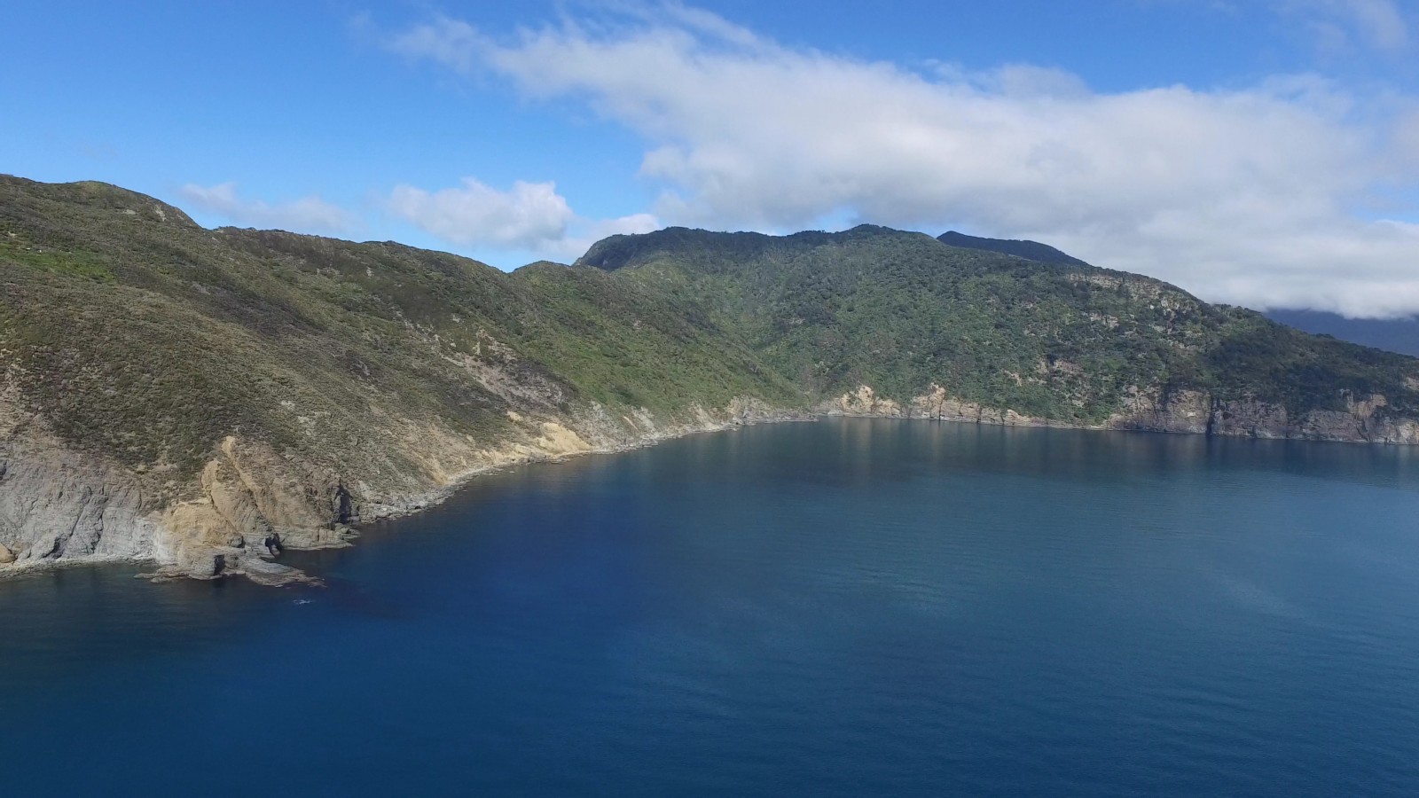 Outer Sounds | Cruise Guide